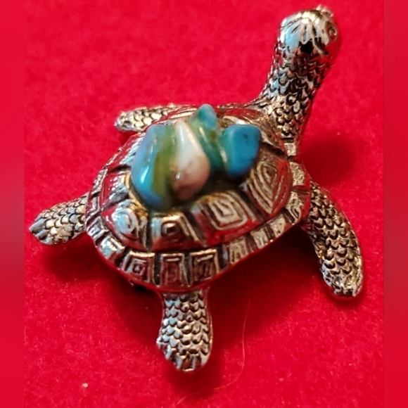 Vintage | Jewelry | Vintage Turquoise Chip Turtle Brooch Pin Tortoise ...